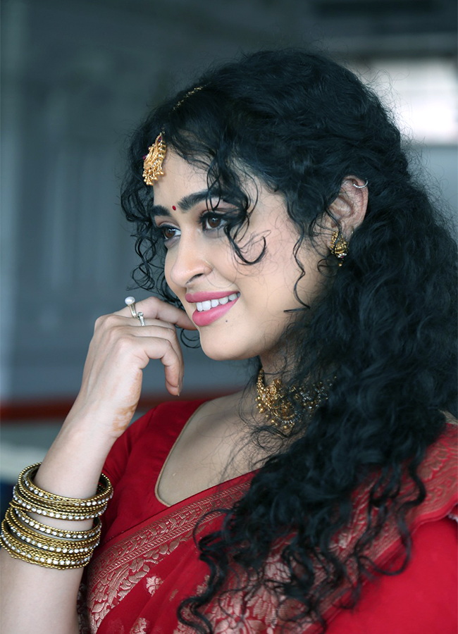 రెడ్ చీరలో RGV గర్ల్ అప్సర రాణి హాట్ ట్రీట్ (ఫొటోలు) | Actress Apsara Rani Hot Photoshoot Stills ...